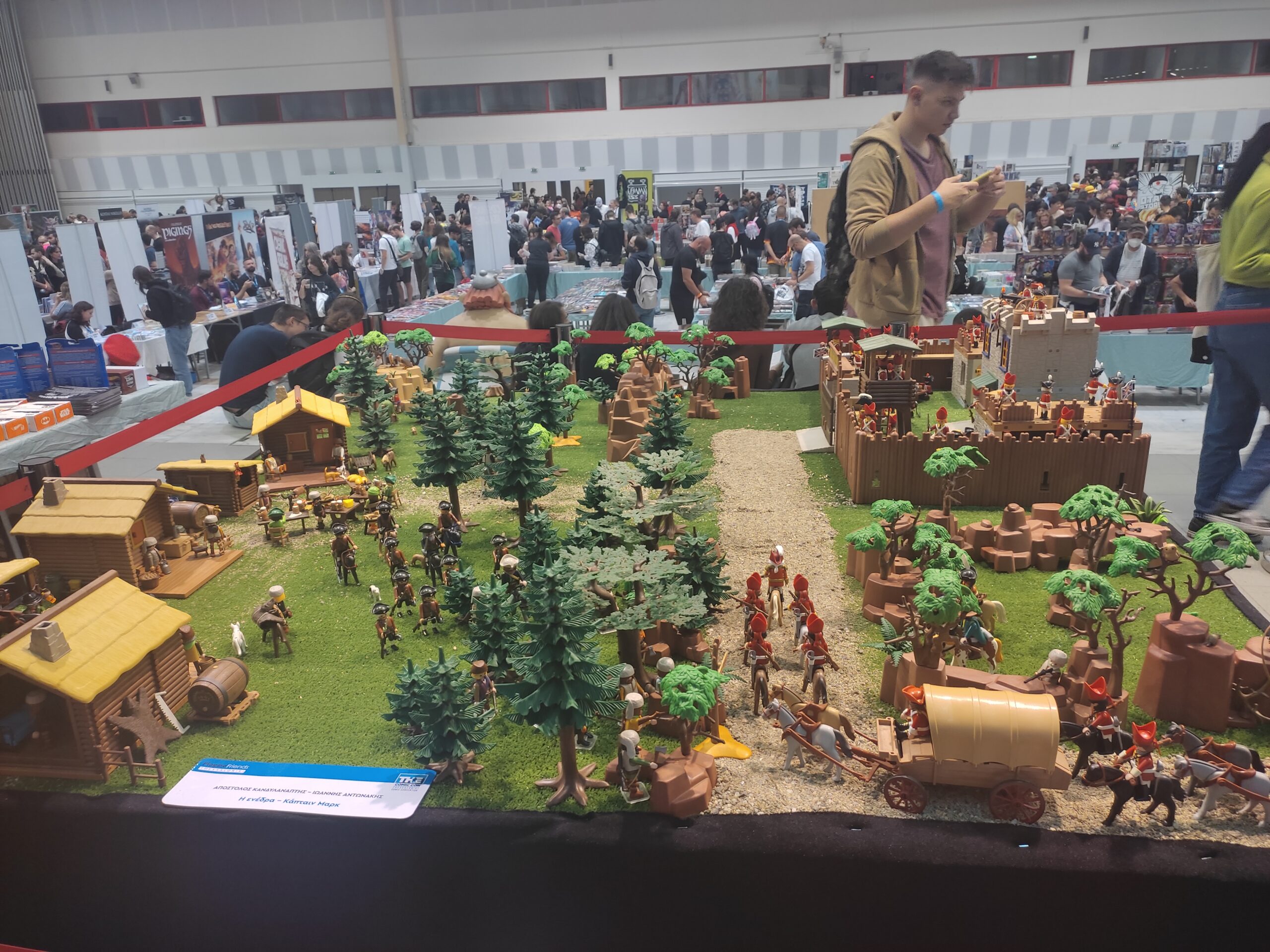 Εντυπωσιακά διοράματα με playmobil στο “The Comic Con 6” - Μέχρι και ...